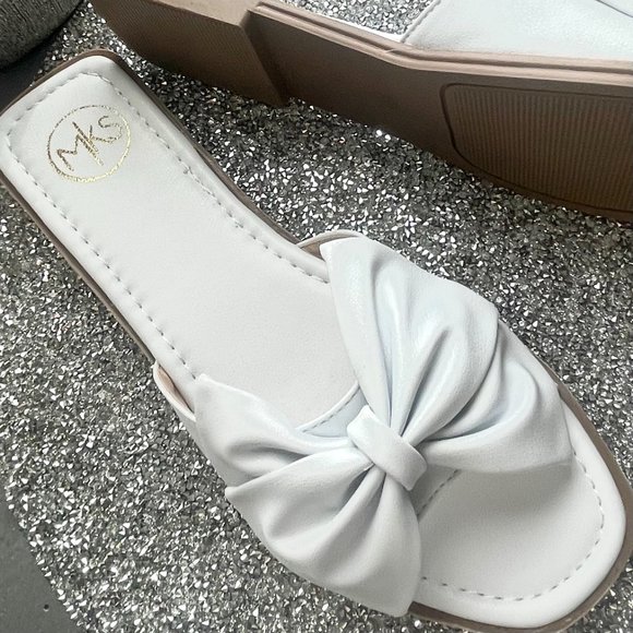 MKS Shoes | Shoes | Sz 9 Mks Vegan Leather White Bow Sandal | Poshmark